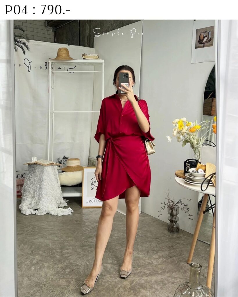 P04 : ชุดเดรสแขนสั้น ผูกเอง ผ้าชาตินซิลค์ รุ่นนี้เป็นชุดติดกัน เนื้อผ้าเป็นผ้าชาตินซิลค์ทรงเสื้อ ...