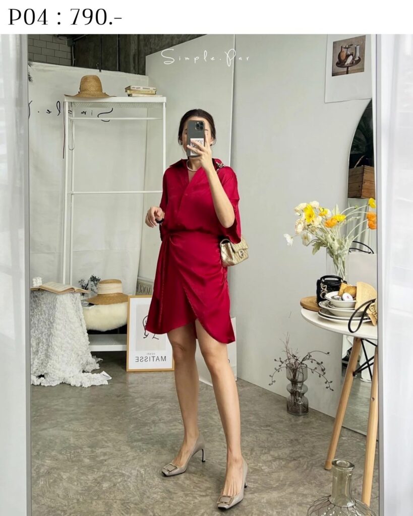 P04 : ชุดเดรสแขนสั้น ผูกเอง ผ้าชาตินซิลค์ รุ่นนี้เป็นชุดติดกัน เนื้อผ้าเป็นผ้าชาตินซิลค์ทรงเสื้อ ...