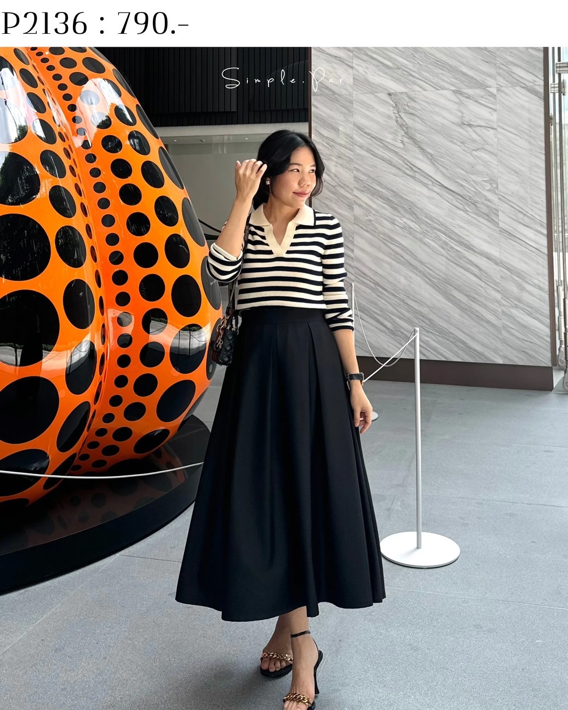 P2136 : เสื้อแขนยาวผ้านิตคอปกลายริ้ว - Simple Par